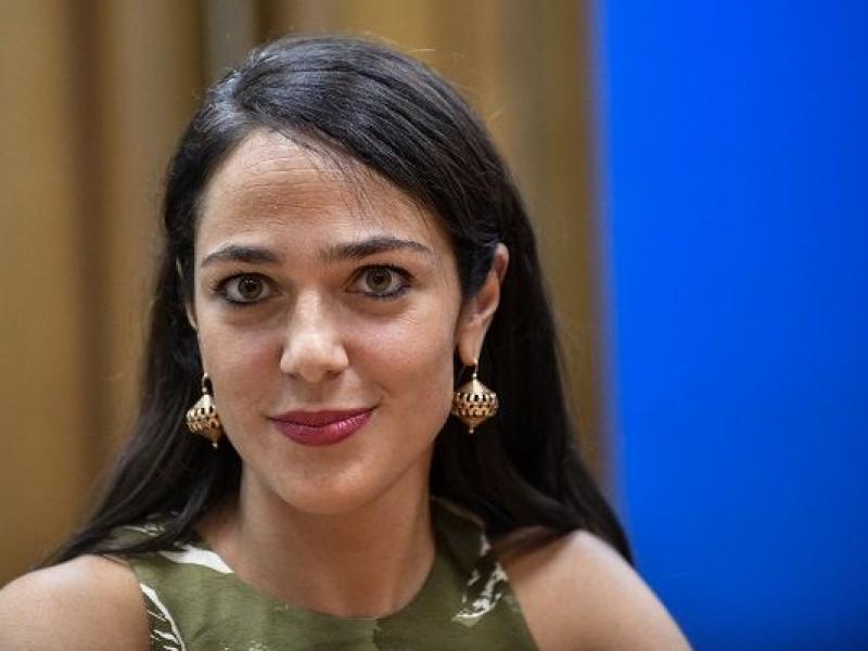 κ. Μιχαηλίδου πως θα «εκλείψει ο στρεβλός θεσμός του αναπληρωτή» με 3.700 διορισμούς σε 50.000 ...